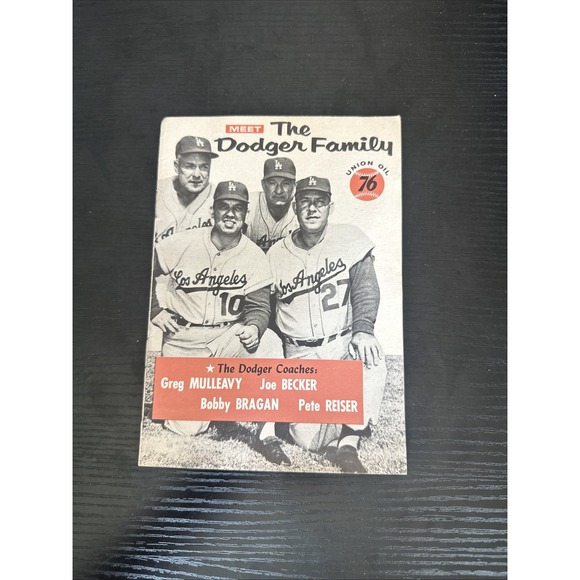 Toys | 196 The Dodger Coaches Union76 Meet The Dodger Family Booklet ...